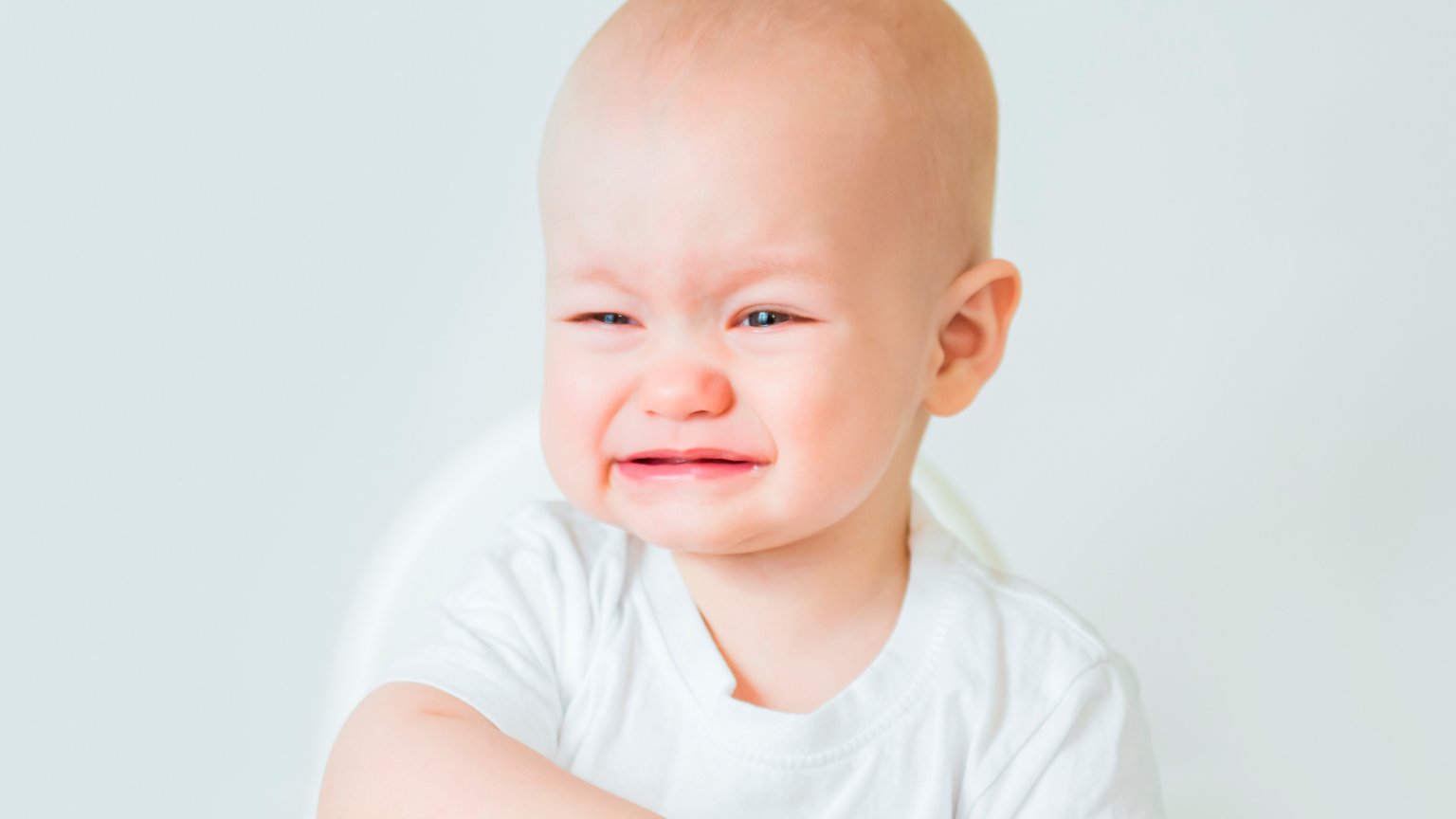 Gassy Baby: 8 Signs of Gas & Natural Remedies to Help - Mama Natural